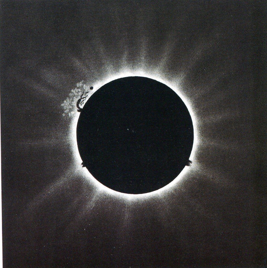 TOTAL SOLAR ECLIPSE 2017 : THE ROLE OF SOLAR ECLIPSES IN ASTROPHYSICS ...