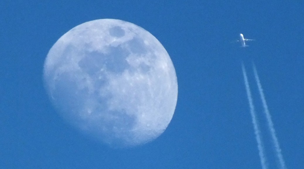 Lune gibbeuse, par Jean-Baptiste FELDMANN